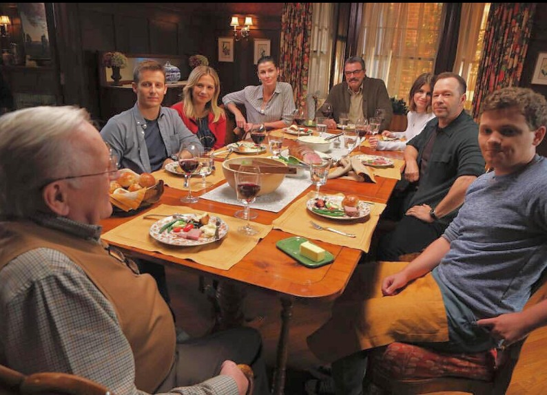 Donnie Wahlberg ‘Didn’t Stop Crying’ After Final Blue Bloods Dinner